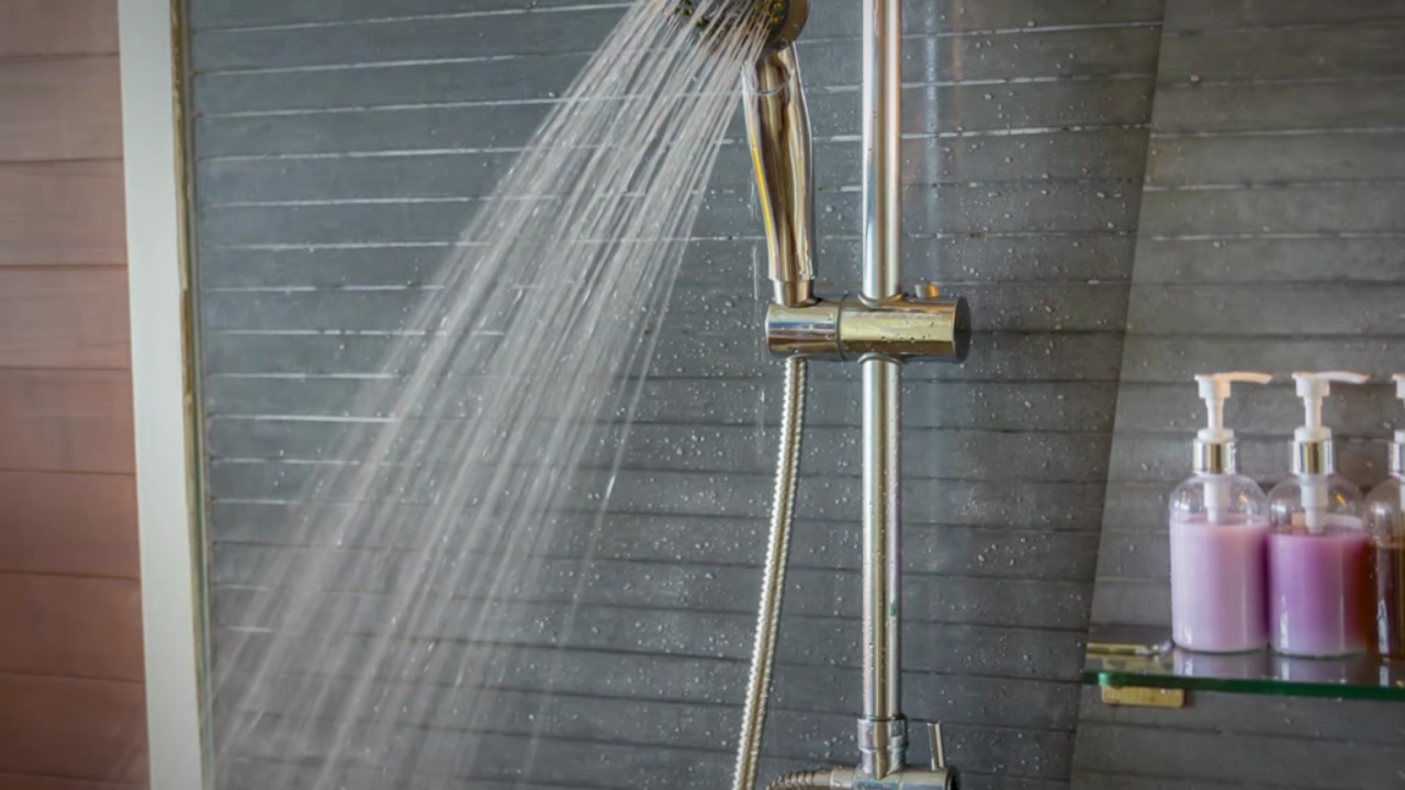 Jak często powinniśmy brać prysznic?